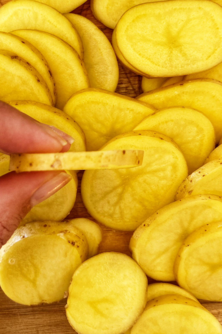 Sliced Potatoes In The Air Fryer Recipe