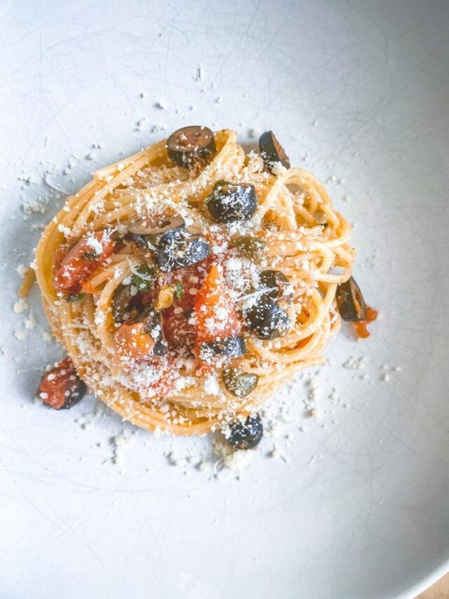 Spaghetti Alla Puttanesca Recipe: Authentic Italian Pasta
