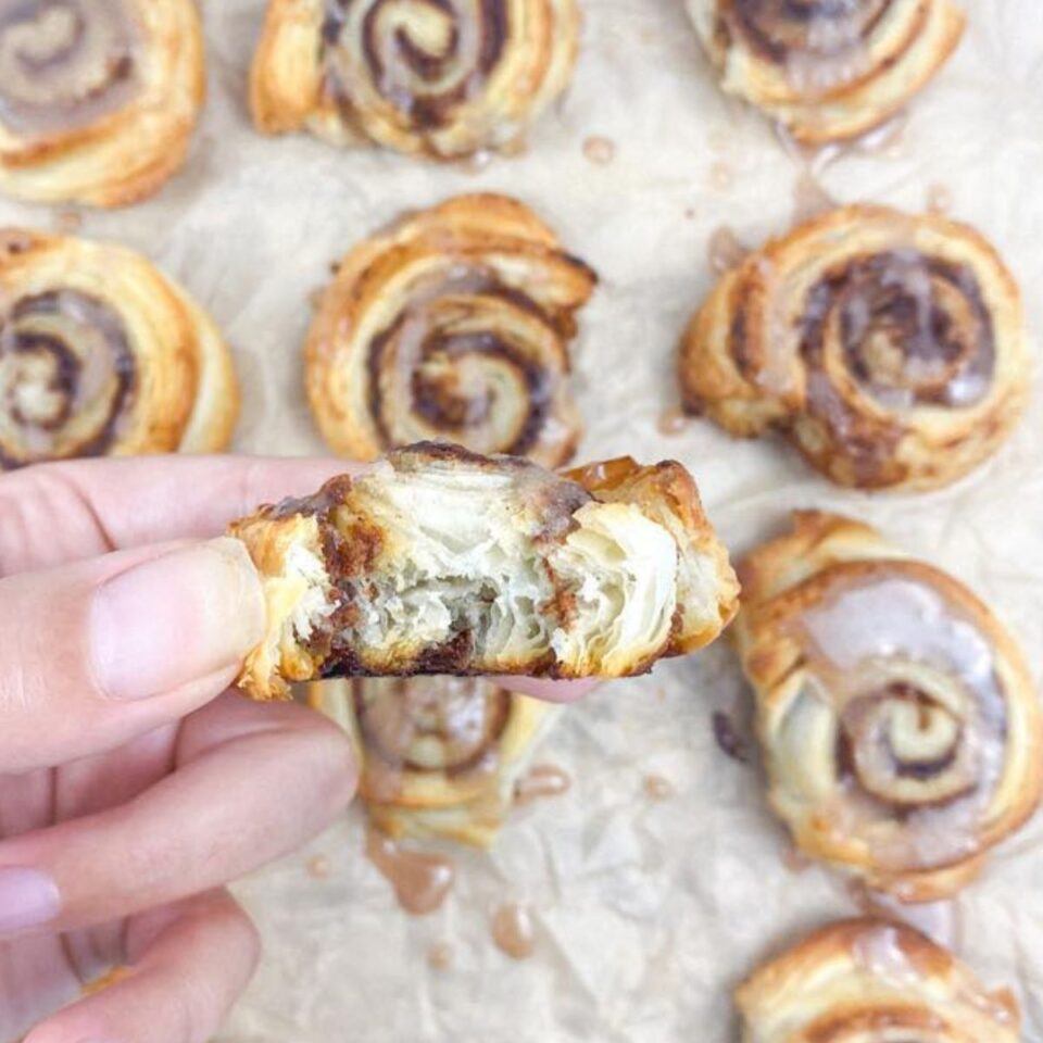 Puff Pastry Cinnamon Rolls: An Easy Breakfast