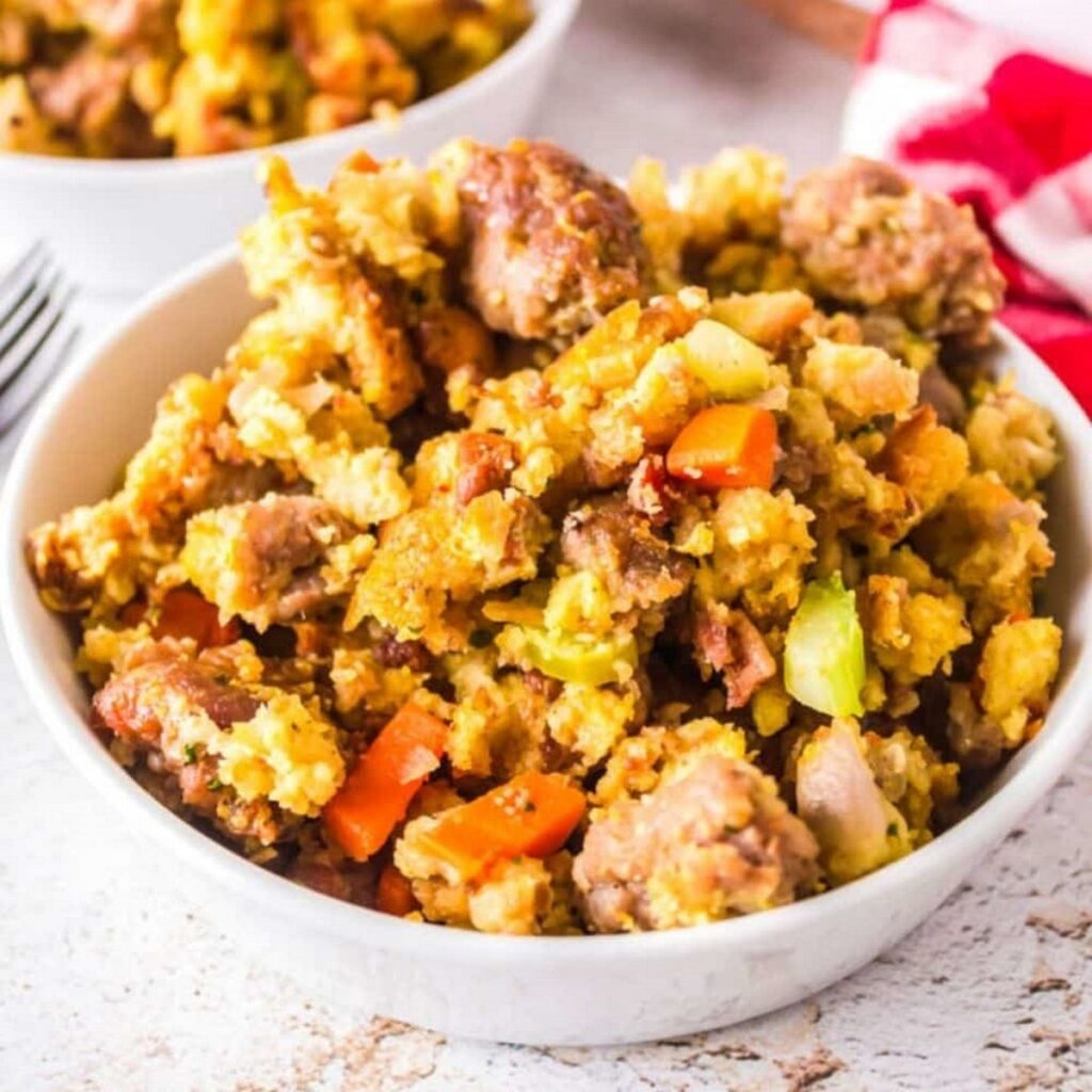 20 Easy Stuffing Recipes for Thanksgiving Dinner